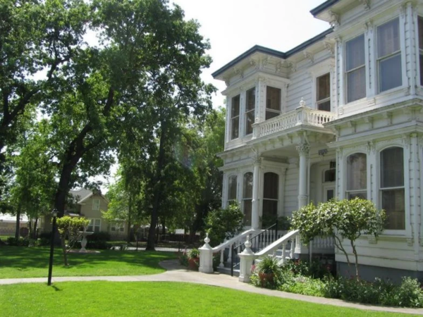 Home - Kelly-Griggs House Museum